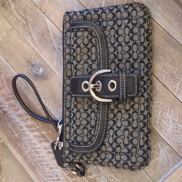 Coach | Bags | Coach Vintage Soho Signature Buckle Wristlet | Poshmark